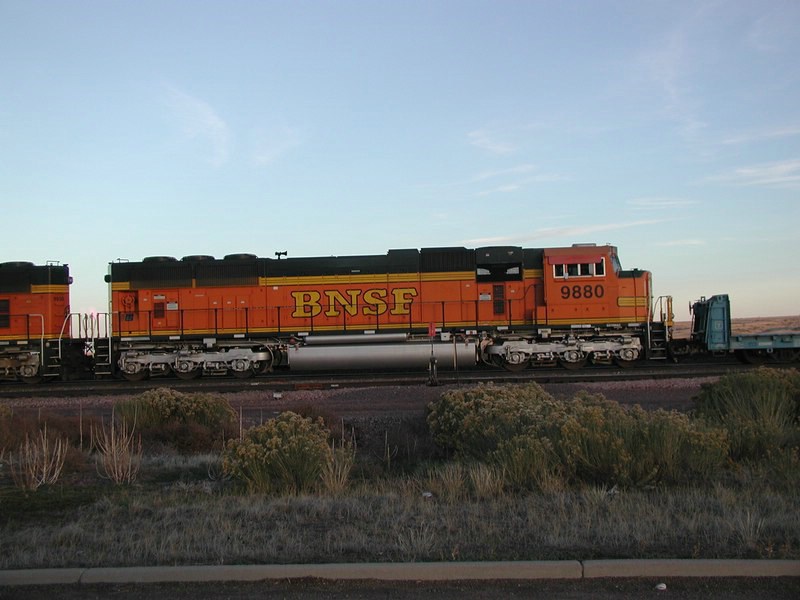 BNSF 9880